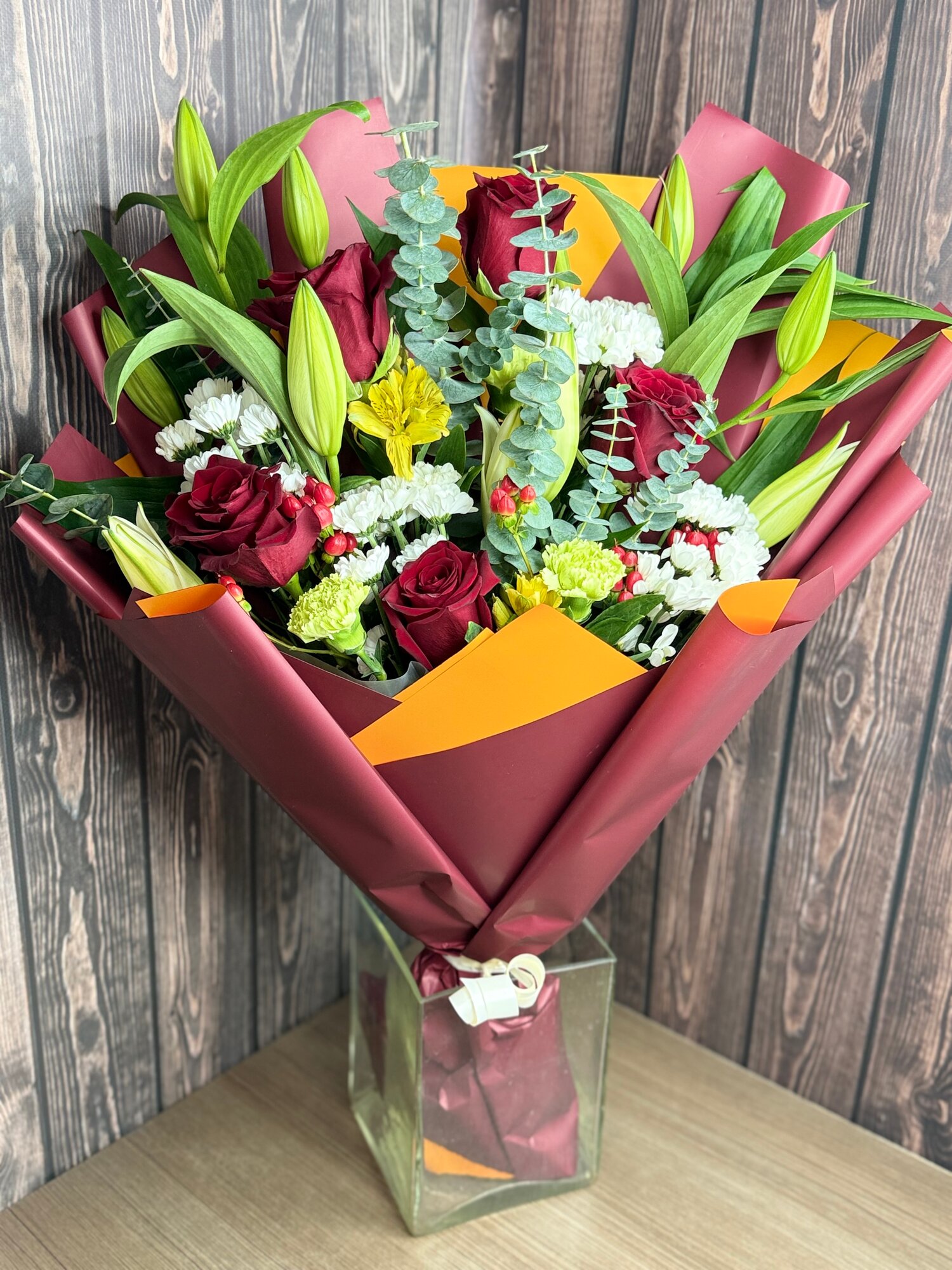 Букет живые цветы « Лилия» для любимой, мамы, бабушки , девушки