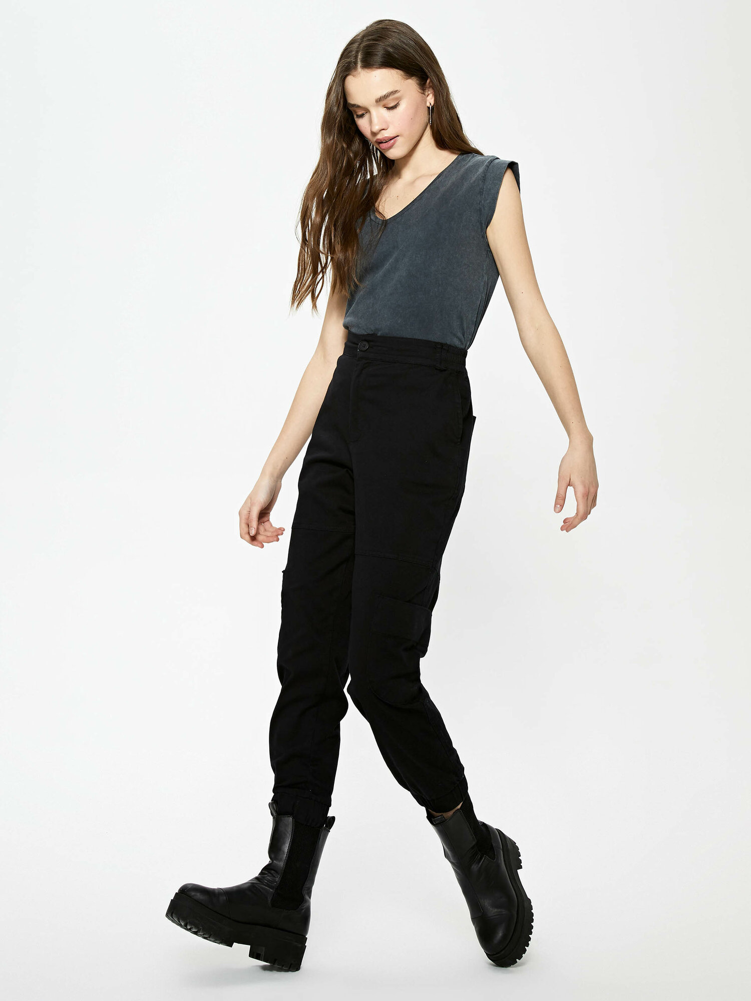 Брюки джоггеры