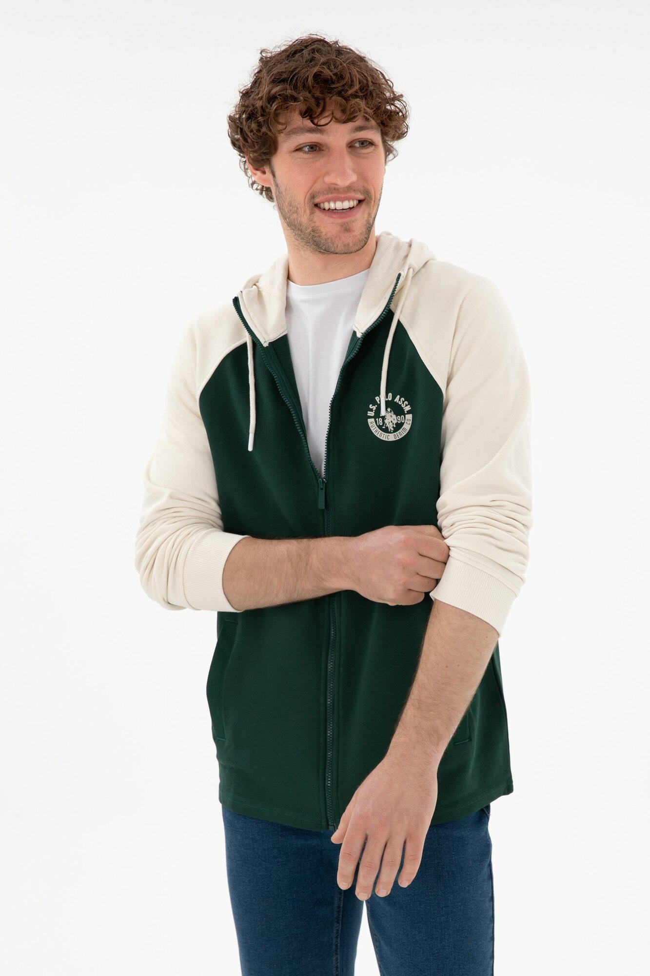 Толстовка спортивная