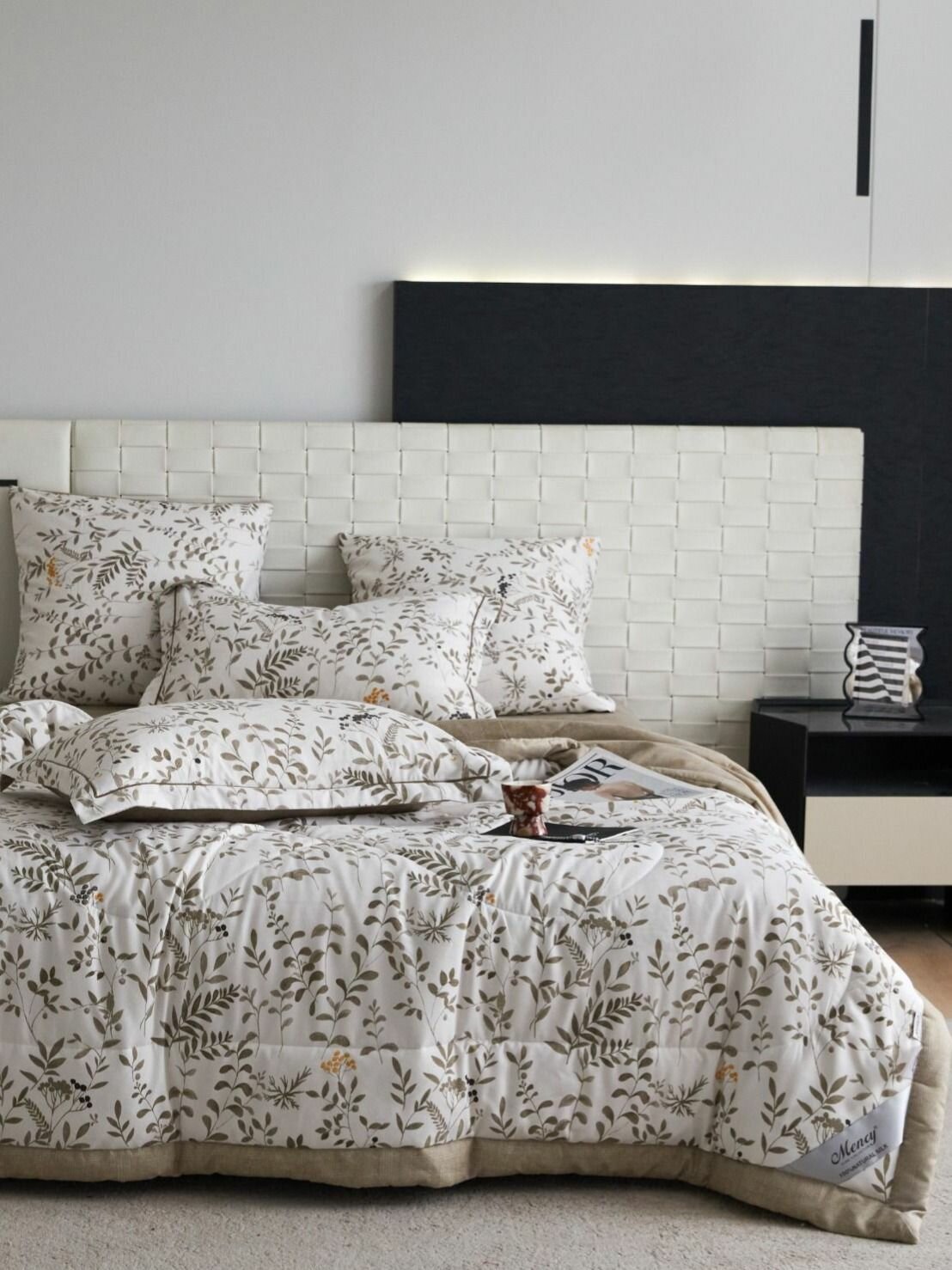 Постельное белье евро с одеялом 200х220 см, простынь 220х240 см Сатин Mency MEN-8