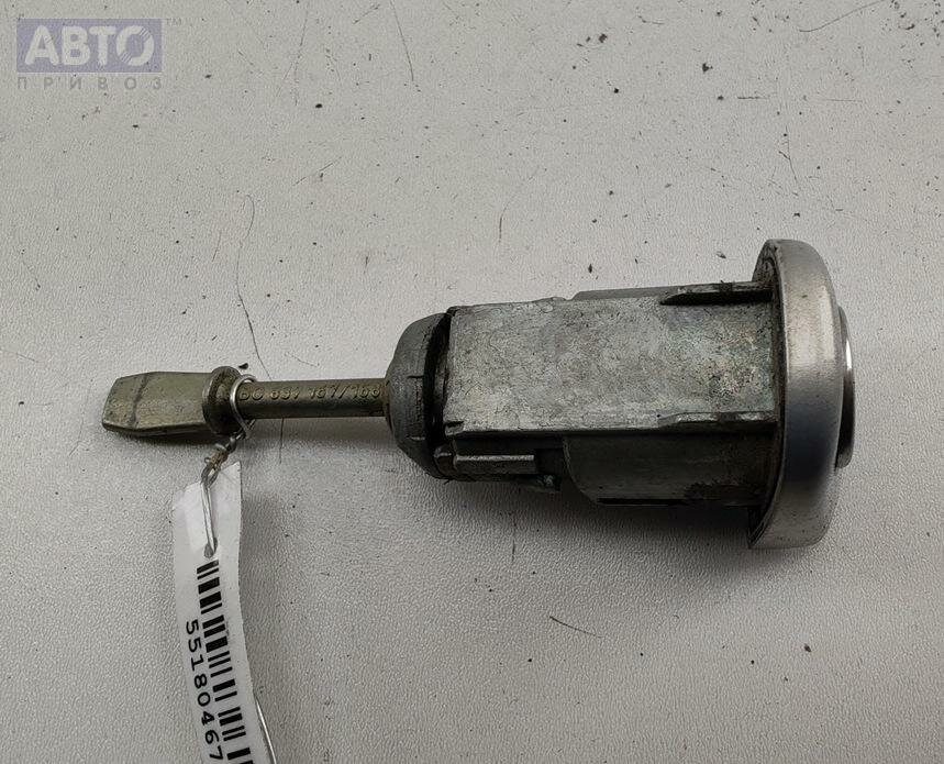 Личинка замка Volkswagen Passat B5