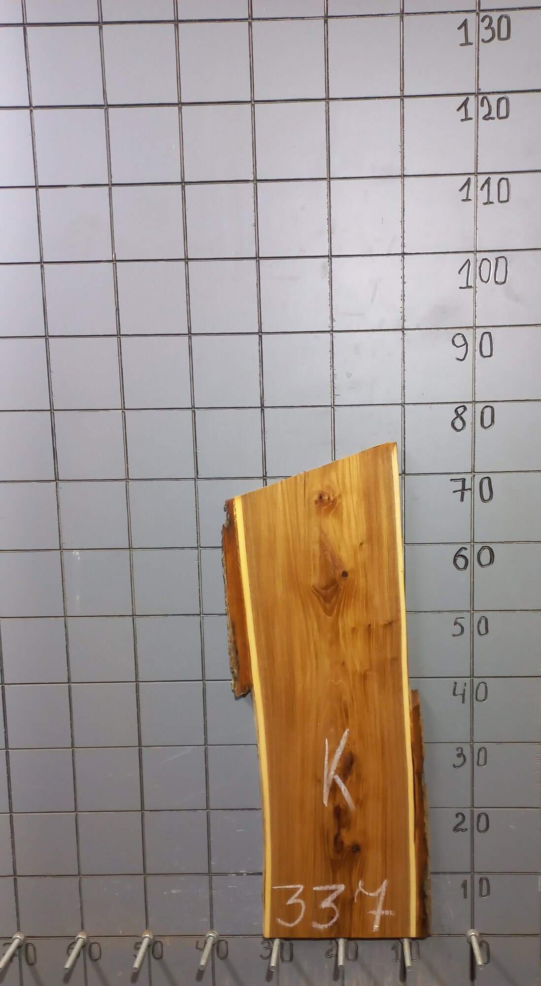 Слэб "Доклес" № 337, карагач, антисептический, необрезная, 1.8х22х65см