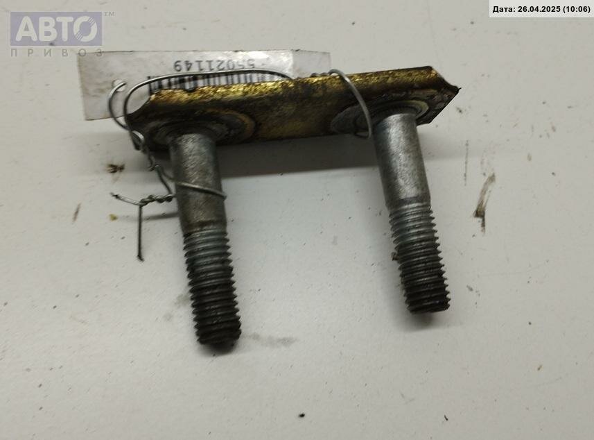 Кронштейн крепления Audi 80 B4 (1991-1996)