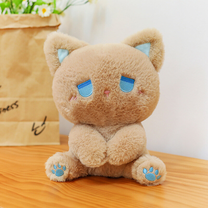 Милые плюшевые куклы в виде кота-эмо и забавного медведя — идеальный подарок на день рождения для девочек.