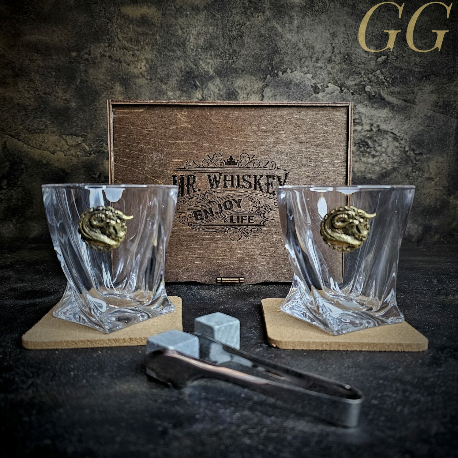 Набор из 2-х бокалов для виски "телец", в деревянной коробке Whiskey