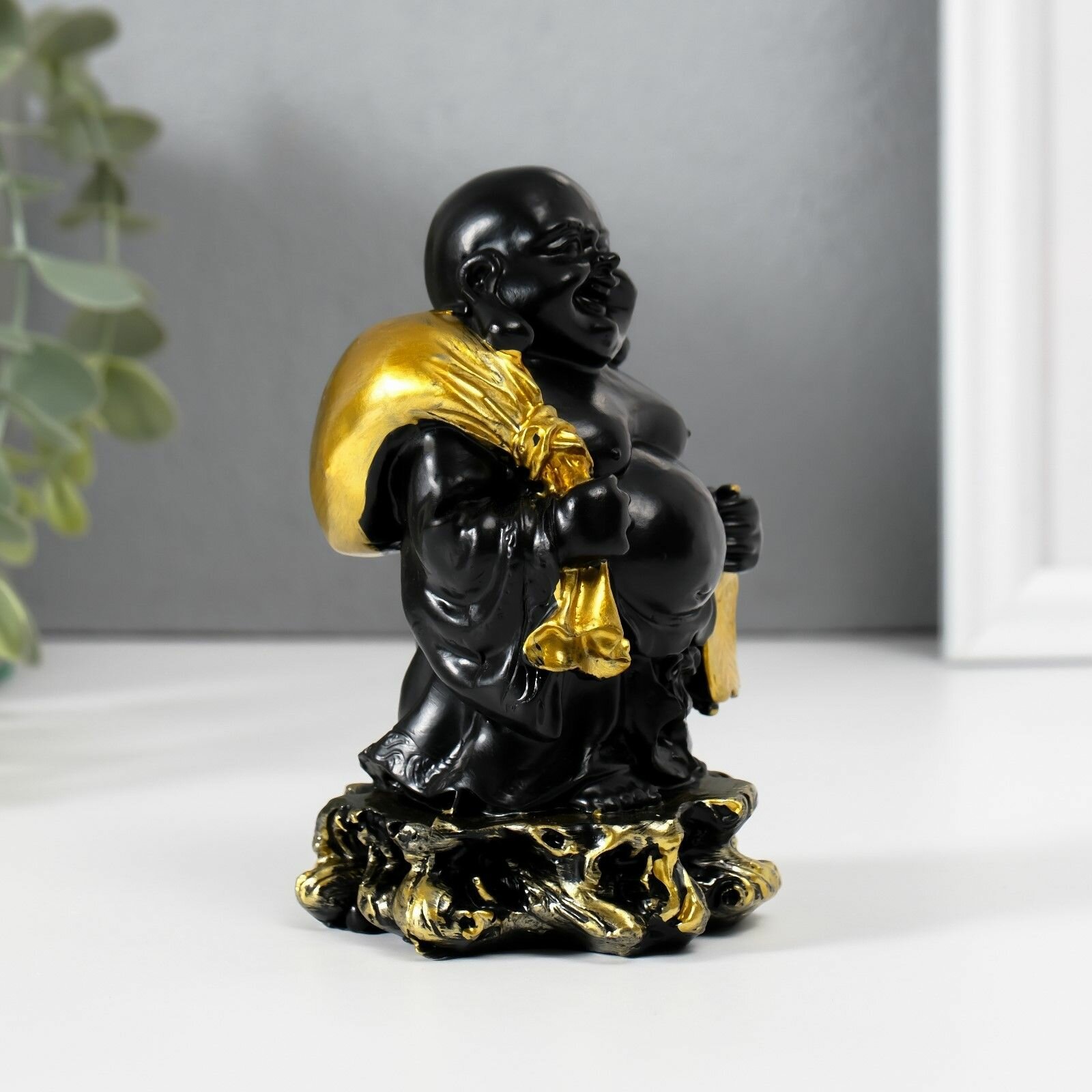 Сувенир нэцкэ полистоун "Хотей с золотым мешком и веером"