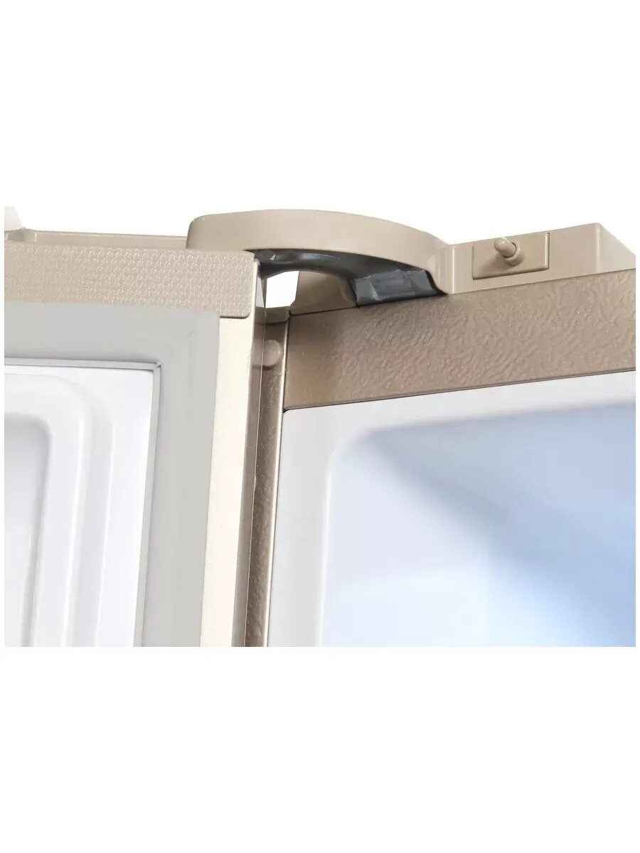 Холодильник Hyundai CS6073FV шампань