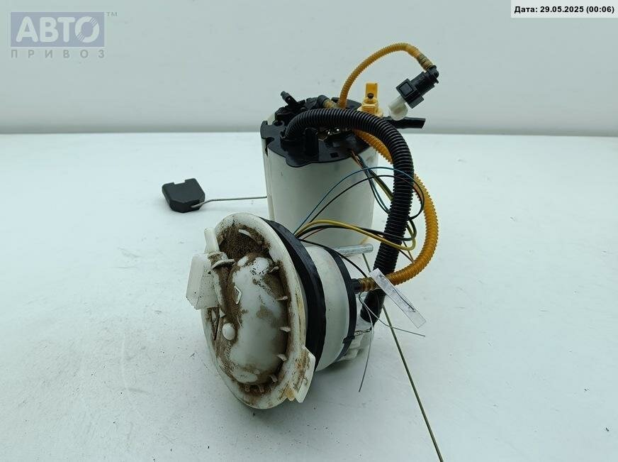 Насос топливный Volkswagen Passat B6