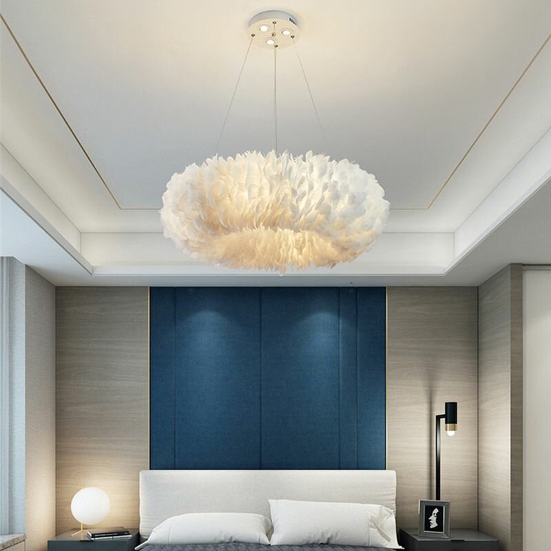 Современная креативная потолочная люстра с перьями