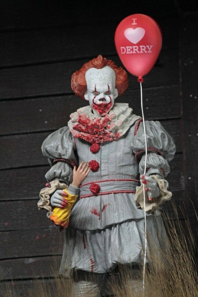 Фигурка Пеннивайза - IT Ultimate Pennywise 2017 I Heart Derry