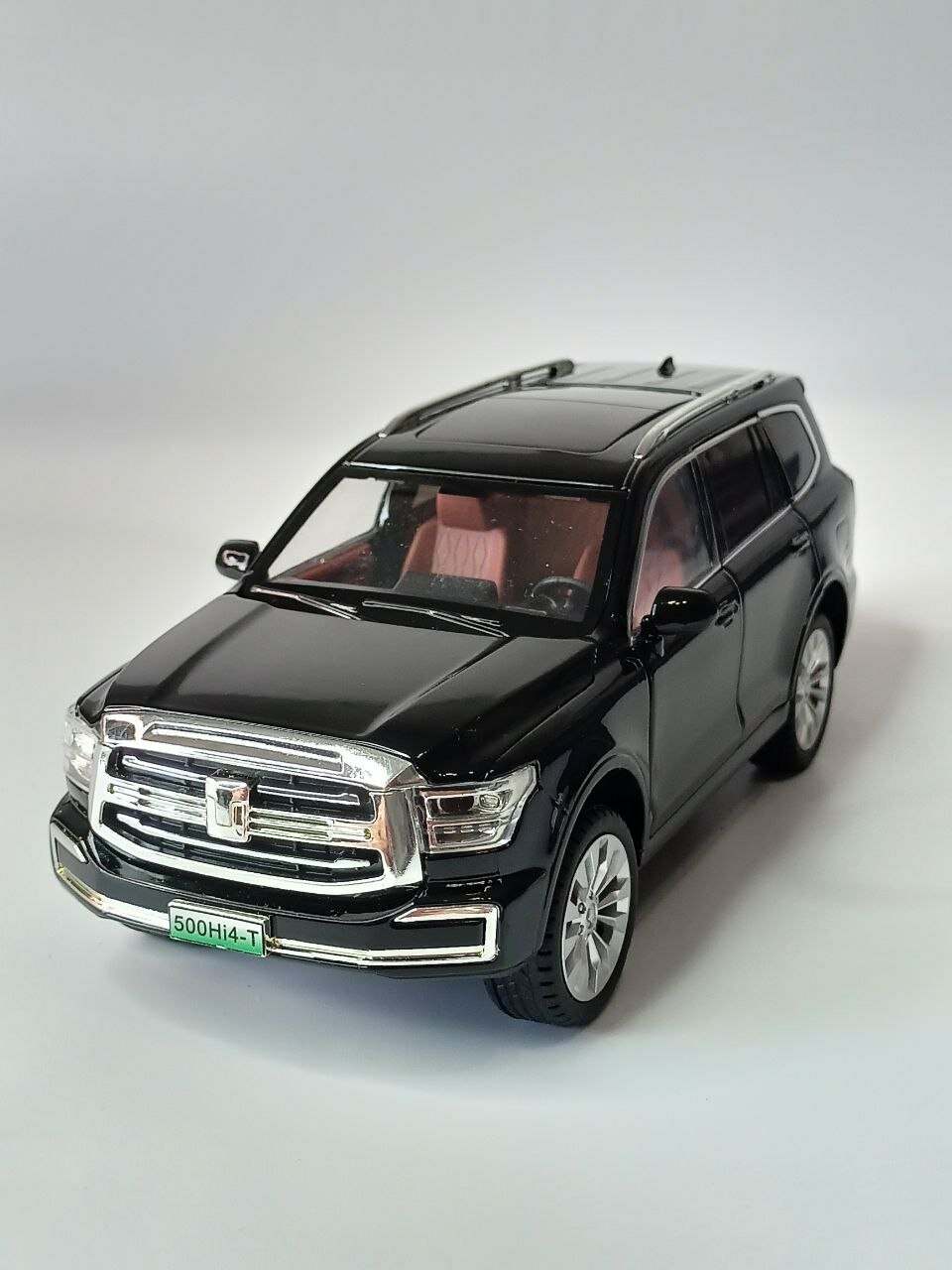 Модель автомобиля TANK 500 коллекционная металлическая игрушка масштаб 1:24 черный