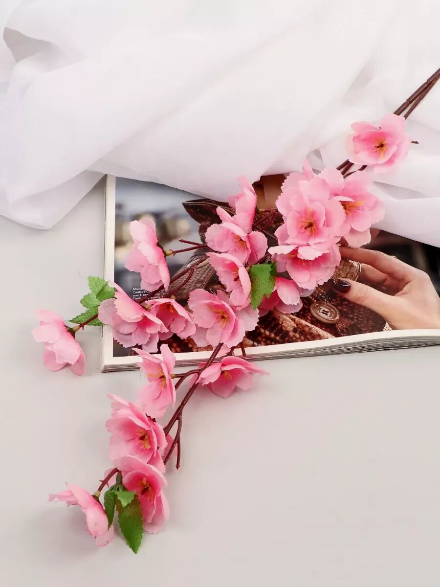 Цветы искусственные "Ветка яблони" 58х4,5 см