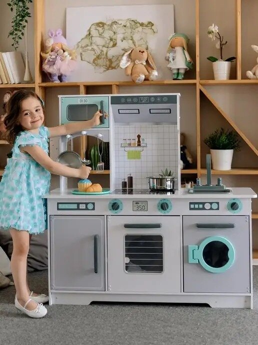 Детская деревянная игровая кухня "Блуми Стайл" с 4 предметами посуды