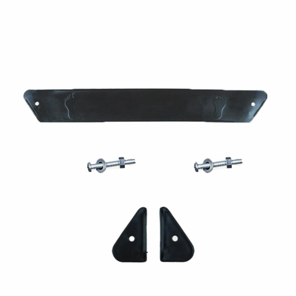 Детская коляска с нескользящей подножкой