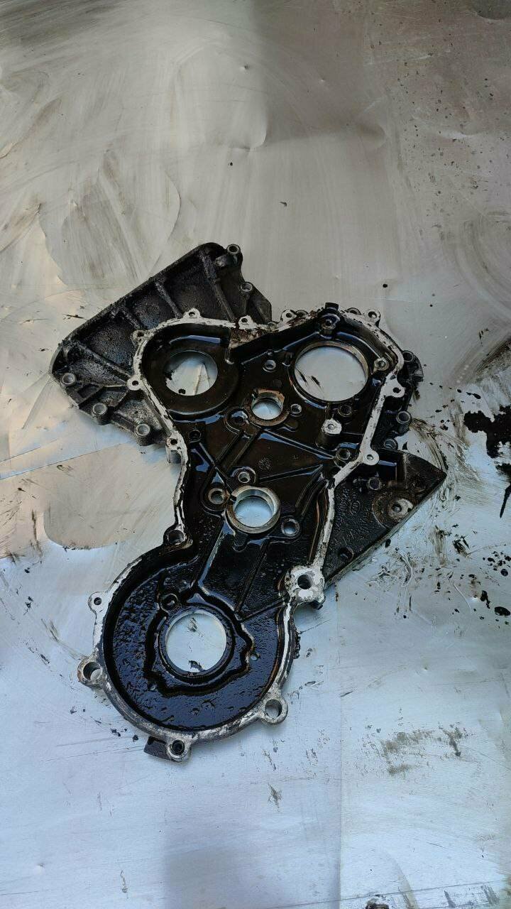 Крышка двигателя передняя Renault Master 2 (1998 - 2003) 8200018628