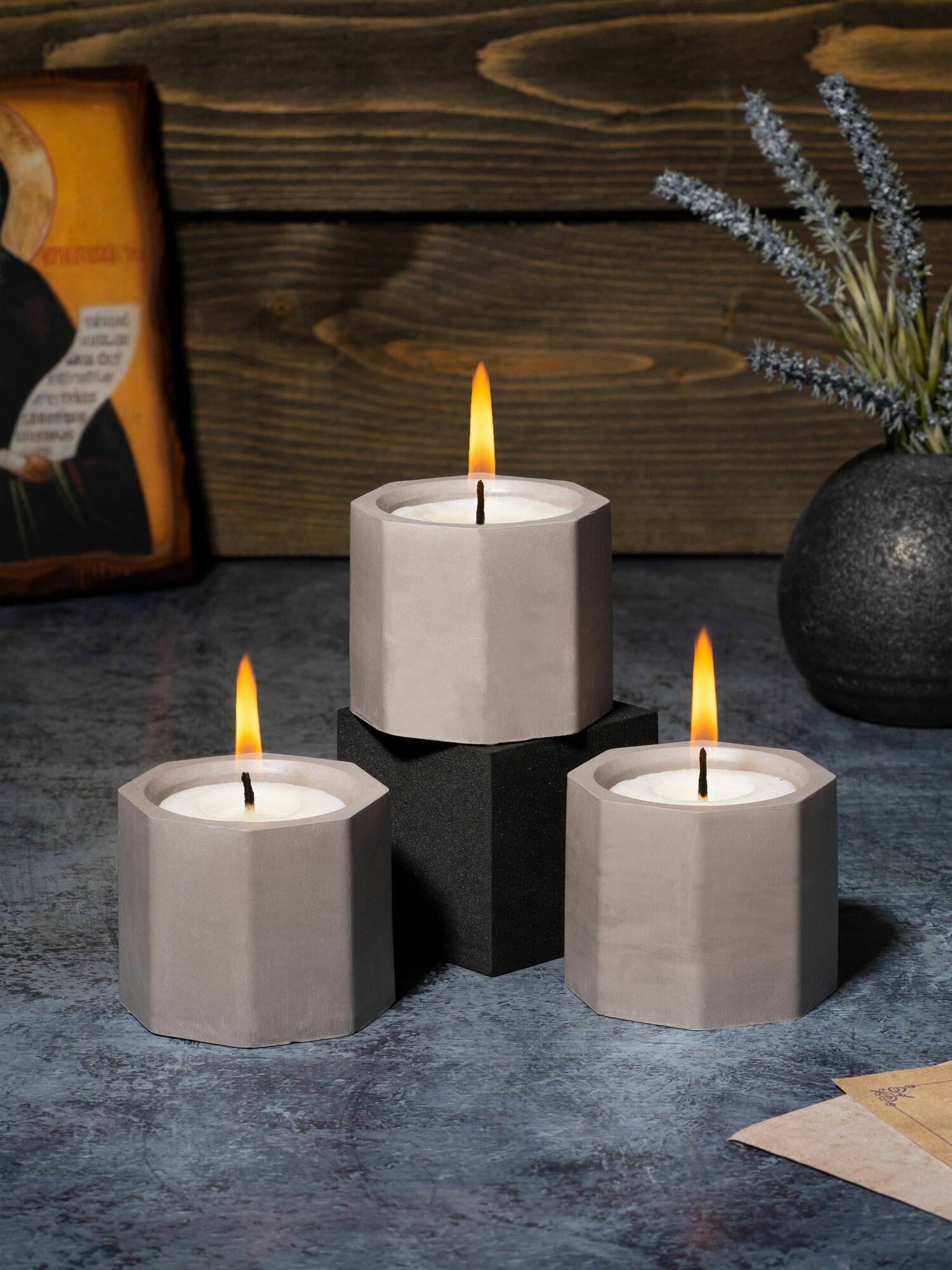 Парафиновая свеча вкладыш 3 шт. в сером подсвечнике кашпо