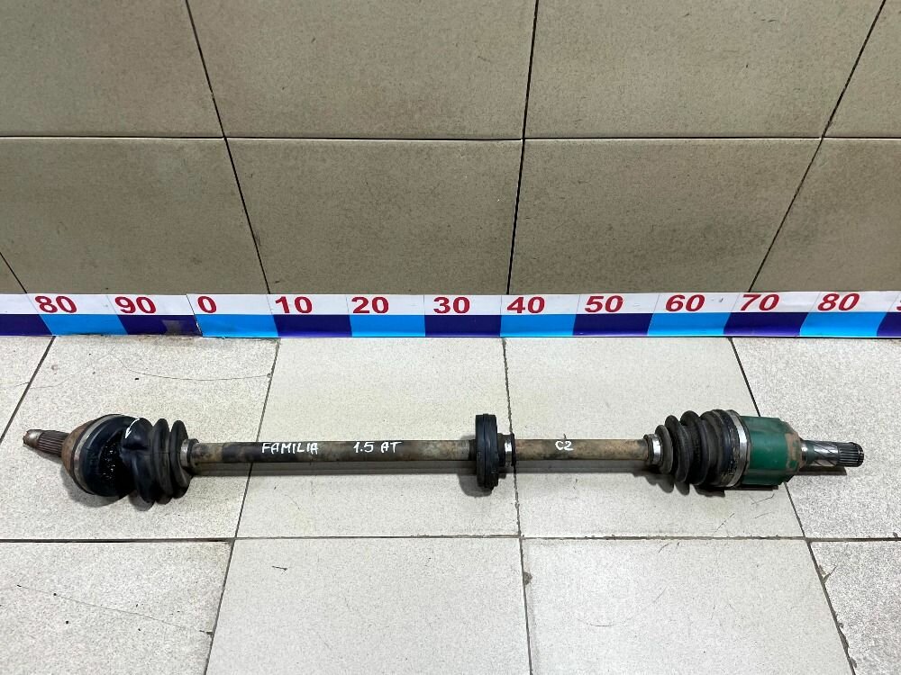 Полуось передняя правая Mazda Familia FA502540XA