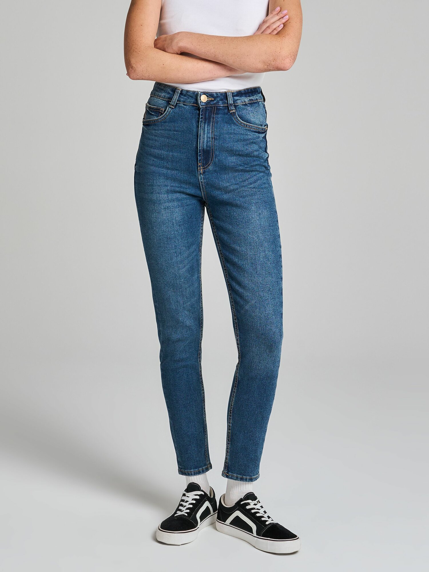 Джинсы скинни 