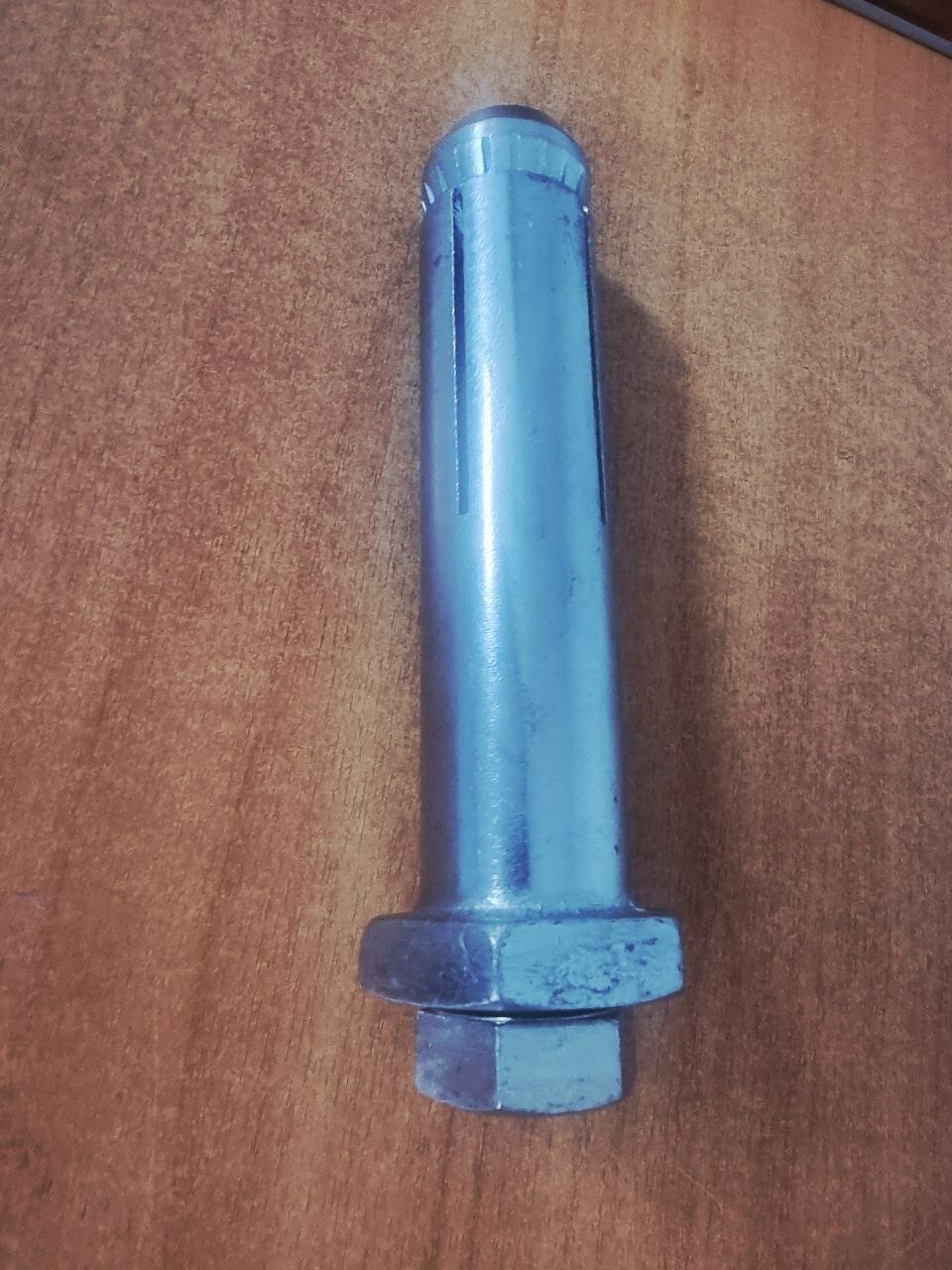 Болт анкер т.8.8 ATBX BQ3-20E Box Bolt SW46/33*140 Wurth, Германия