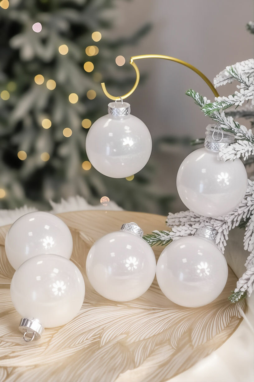 Набор ёлочных ПЭТ шаров болле ДИ феста - белая лёгкость, пластик, белый, 8 см, 6 шт, Winter Deco 1000563