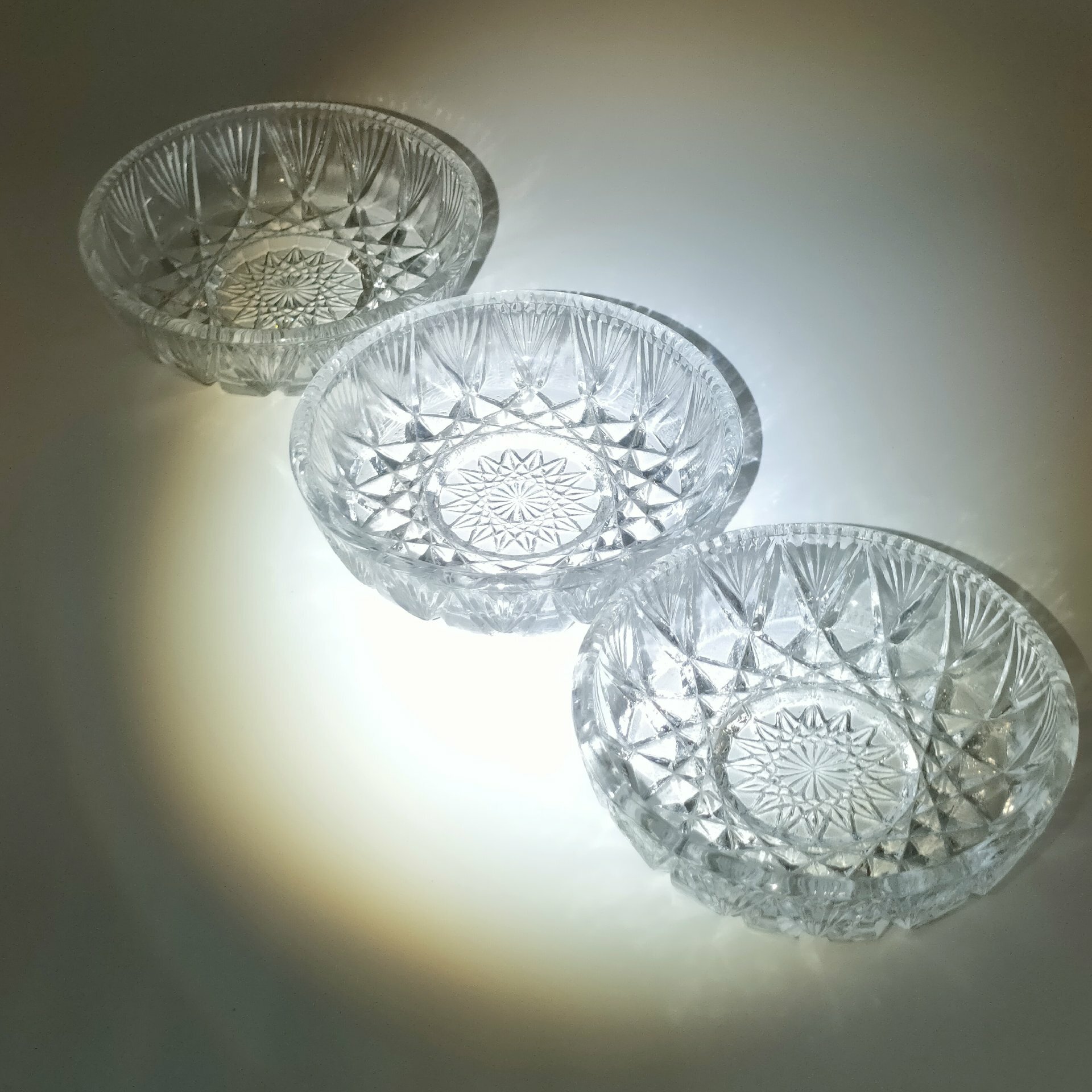 Набор из 3-х розеток с резным геометрическим декором, хрусталь, алмазная грань