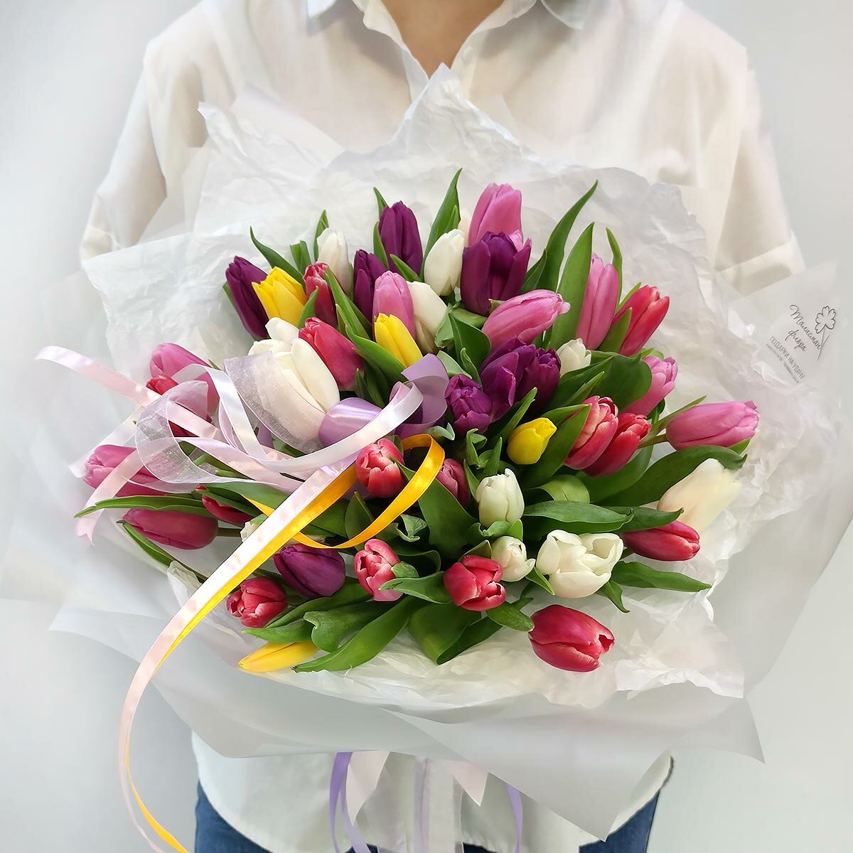 51 разноцветный тюльпан от флористического салона Талисман флора