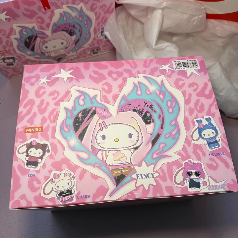 Коллекционная кукла MINISO Hello Kitty, 6 шт в коробке