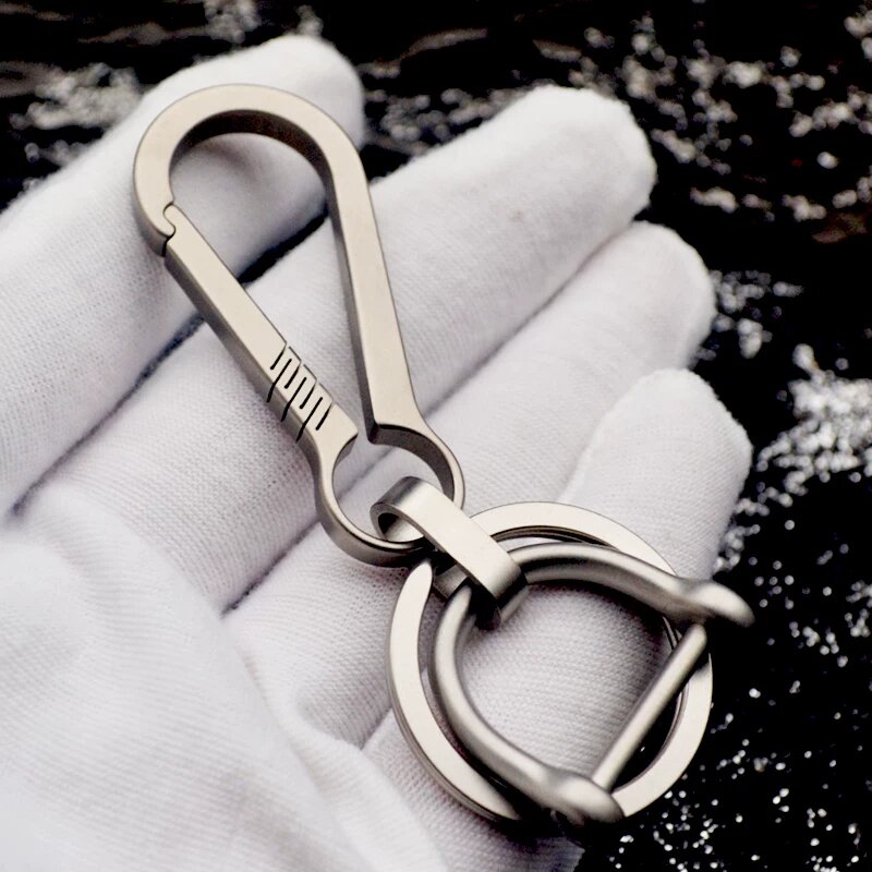 Креативный автомобильный брелок из титанового сплава, мужской брелок из нержавеющей стали с пряжкой в форме подковы,