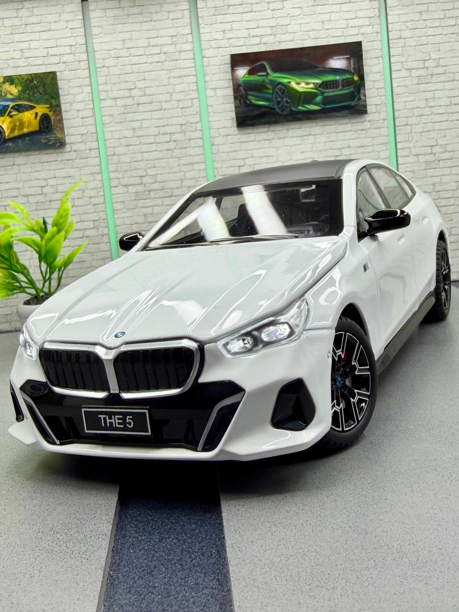 BMW M5 БМВ М5 G90 Коллекционная модель автомобиля