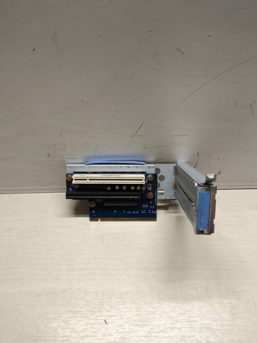 Подьемная плата PCI и PCI-E ADD2-R rev:3.1 с элементом корпуса