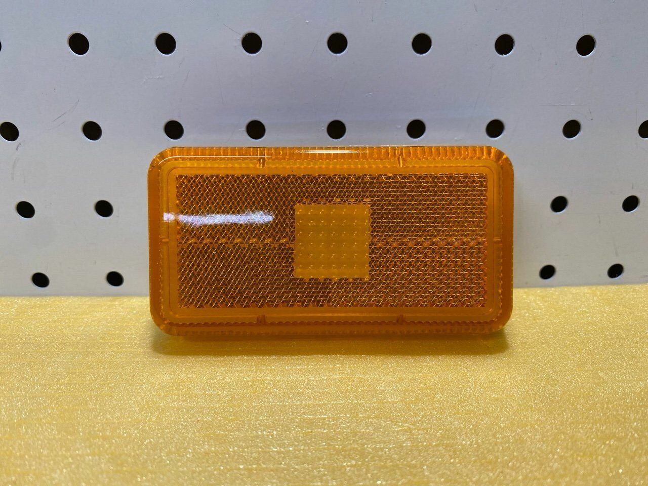 Катафот фонарь боковой габаритный Scania Скания