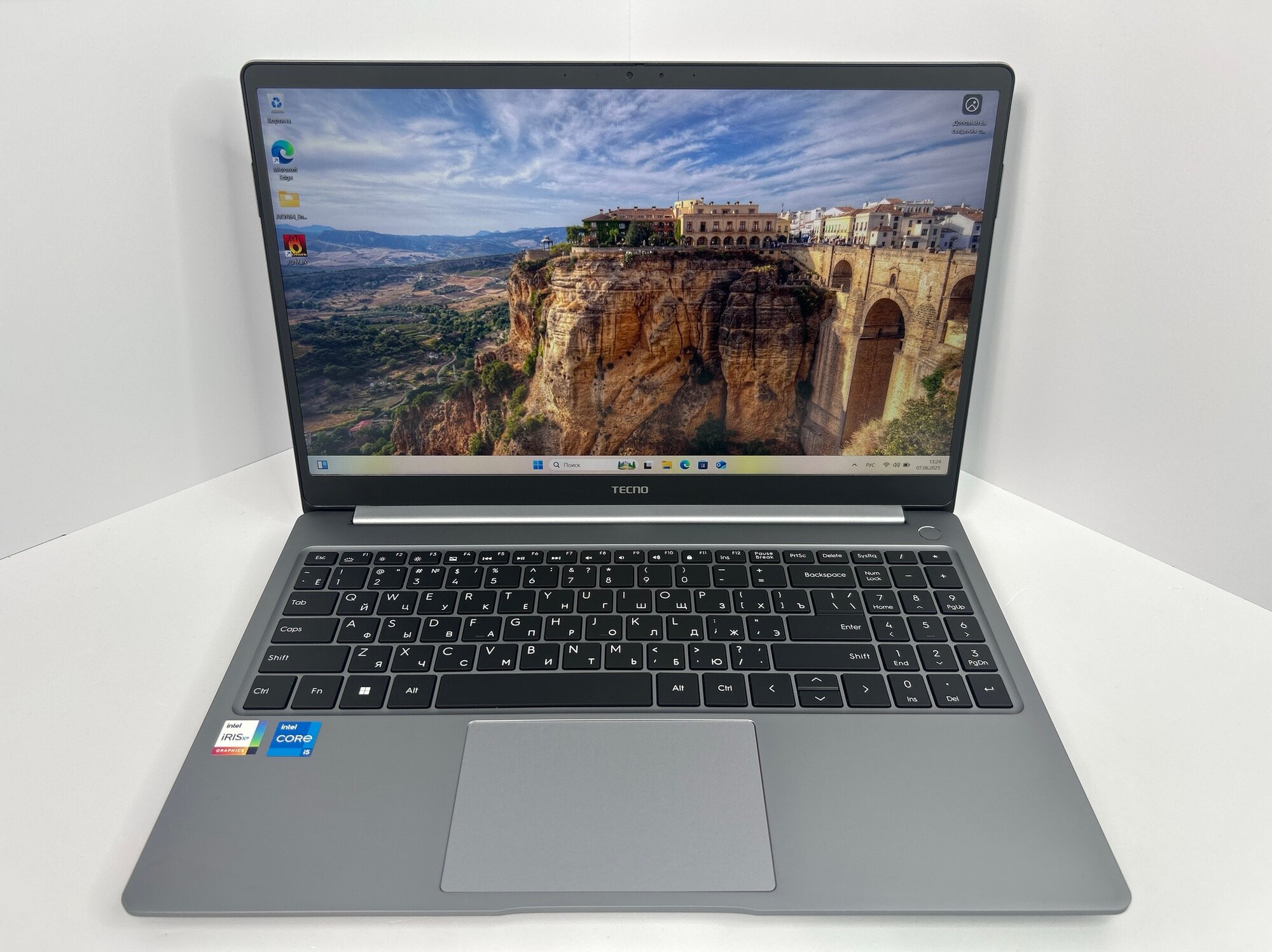 Ноутбук Tecno MEGABOOK T1 (4894947001451) 15.6"/Intel i5-1155G7/RAM 16 GB/SSD 512 GB/Intel Iris Xe graphics/1920x1080/IPS/Windows 11/Подсветка кл-ры: LED/Серый космос Состояние: B1