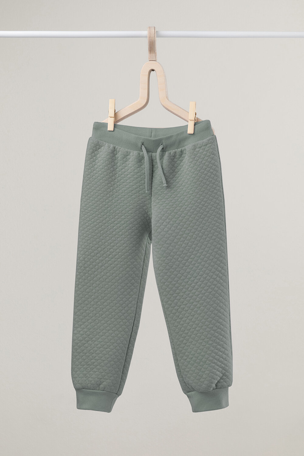 Брюки спортивные К 400508/зеленый чай