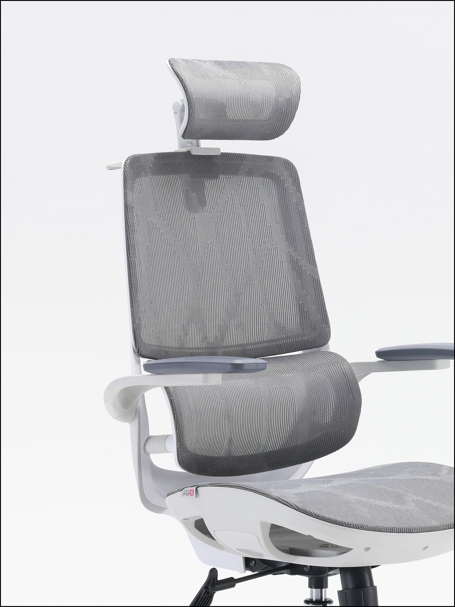 Офисное кресло--0611