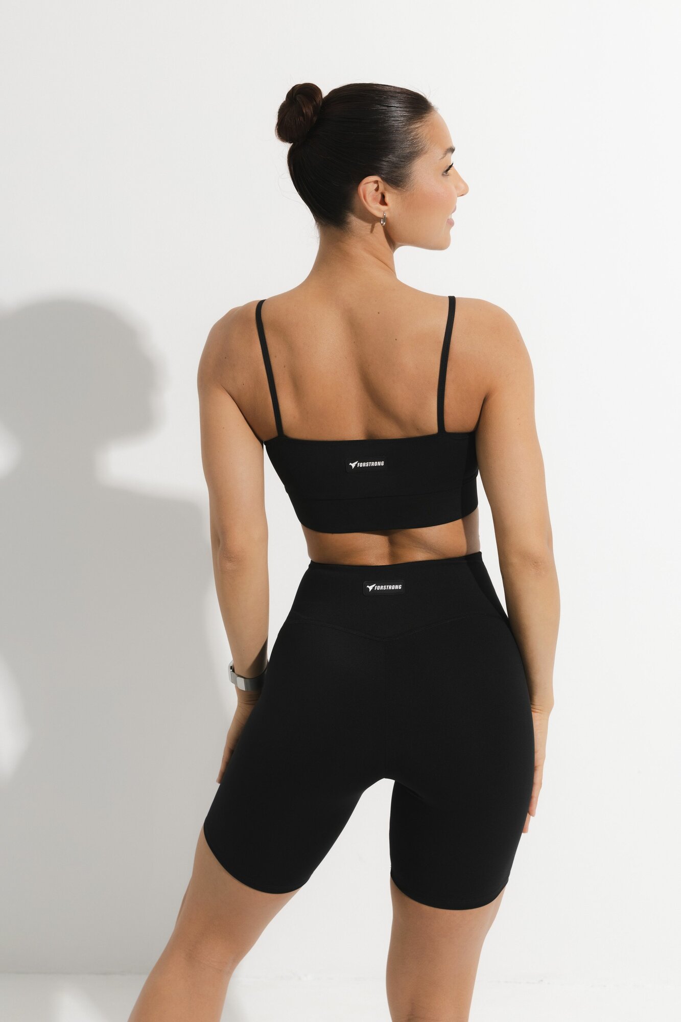 Шорты спортивные