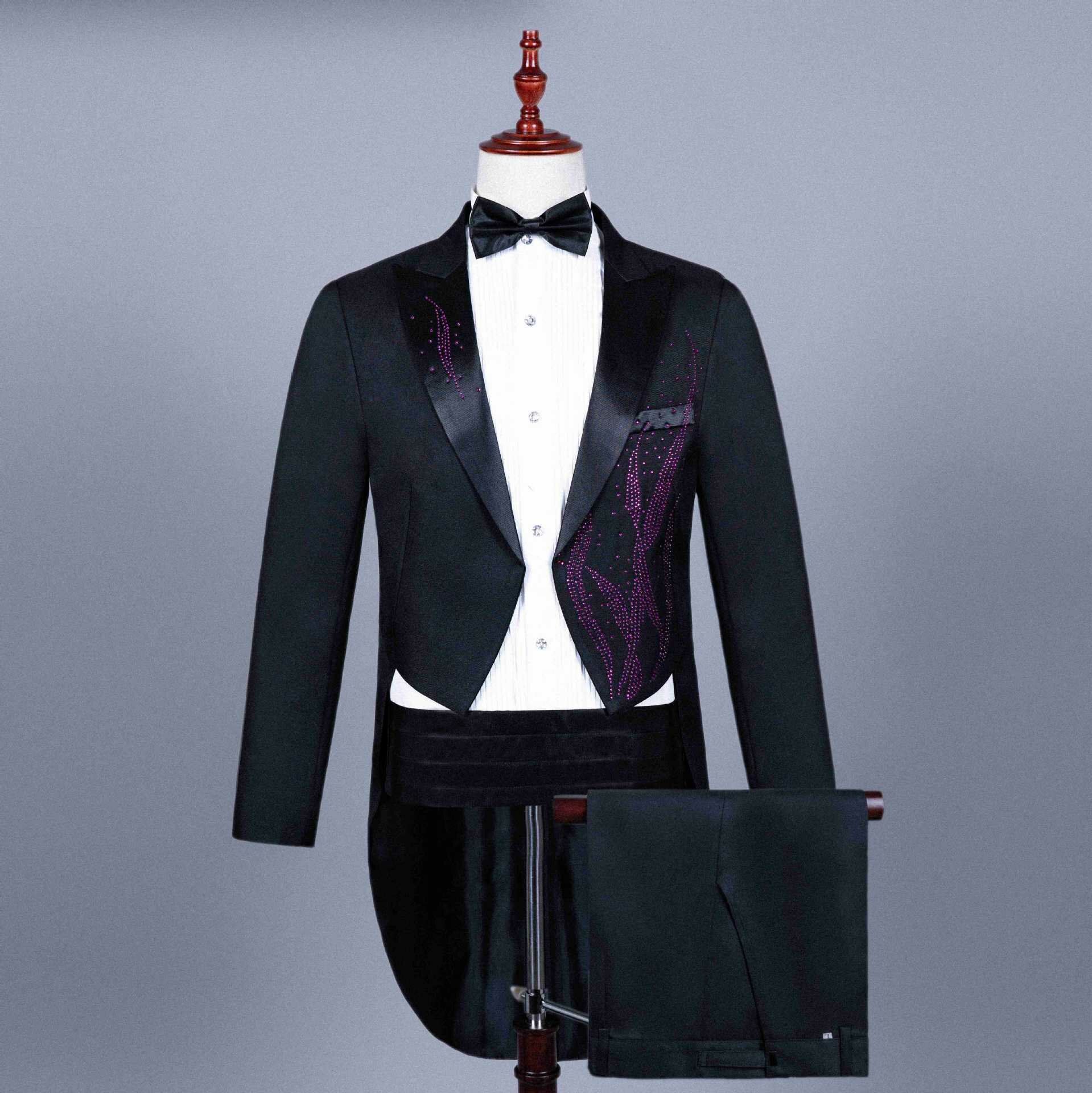 Костюм, мужской, черный, с розово-красными бриллиантами, XL, рост 180 см, вес 160 кг