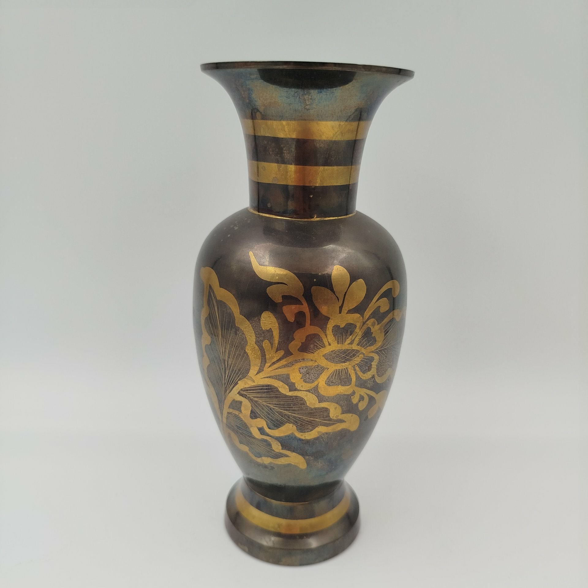 Ваза, выполненная в восточном стиле, латунь, Индия, 1980-2000 гг.