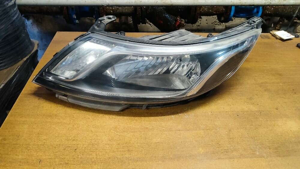 Фара левая Kia Rio 3 921014X000