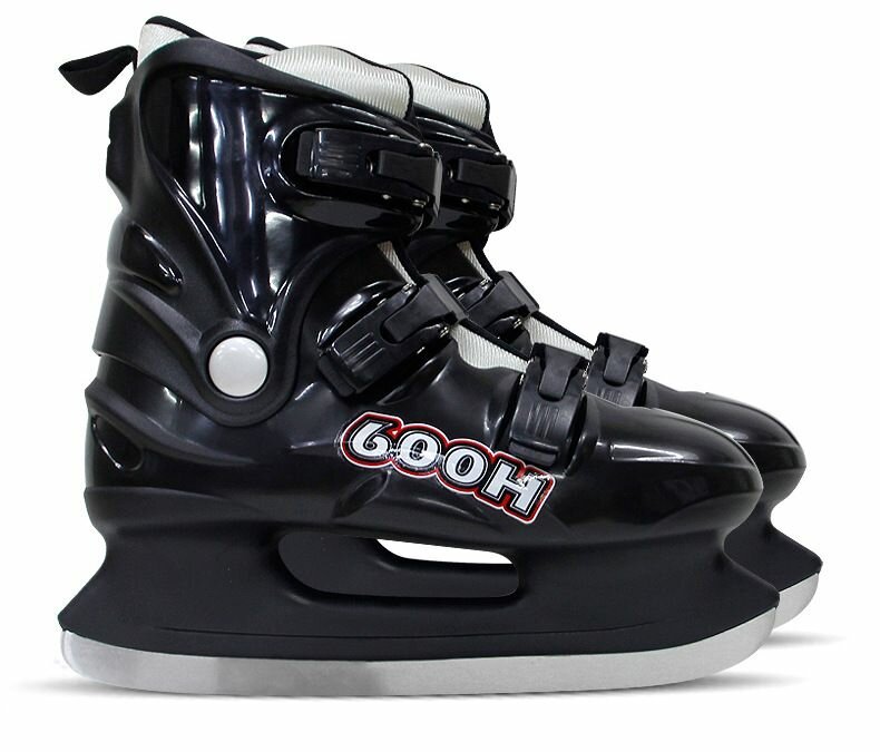 Прочные хоккейные лезвия с твердым корпусом.