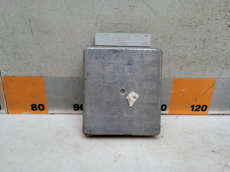 Б/У блок управления ДВС, мозги Блок управления двигателем Ford Focus 2001 1 380043 FORD арт. 1M5F12A650BC