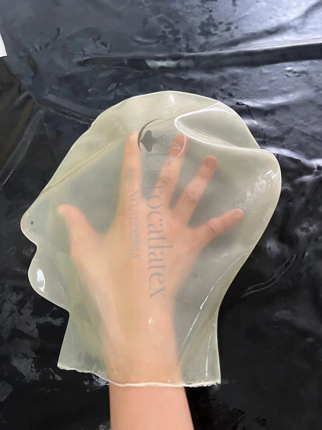 Латексные перчатки Eurocat Suits L, seamless hood1