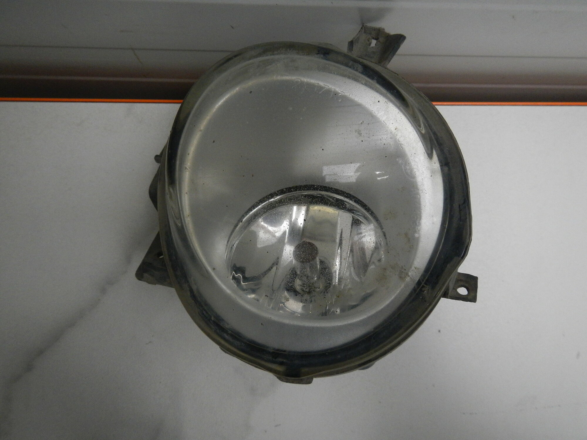 Б/У Фара противотуманная правая, Porsche (Порше)-CAYENNE (10-) PORSCHE CAYENNE (10-) Царапины, повреждено 1 крепление. 5...