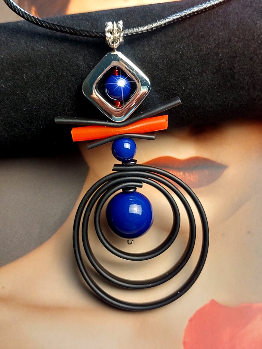 Колье, агат синтетический