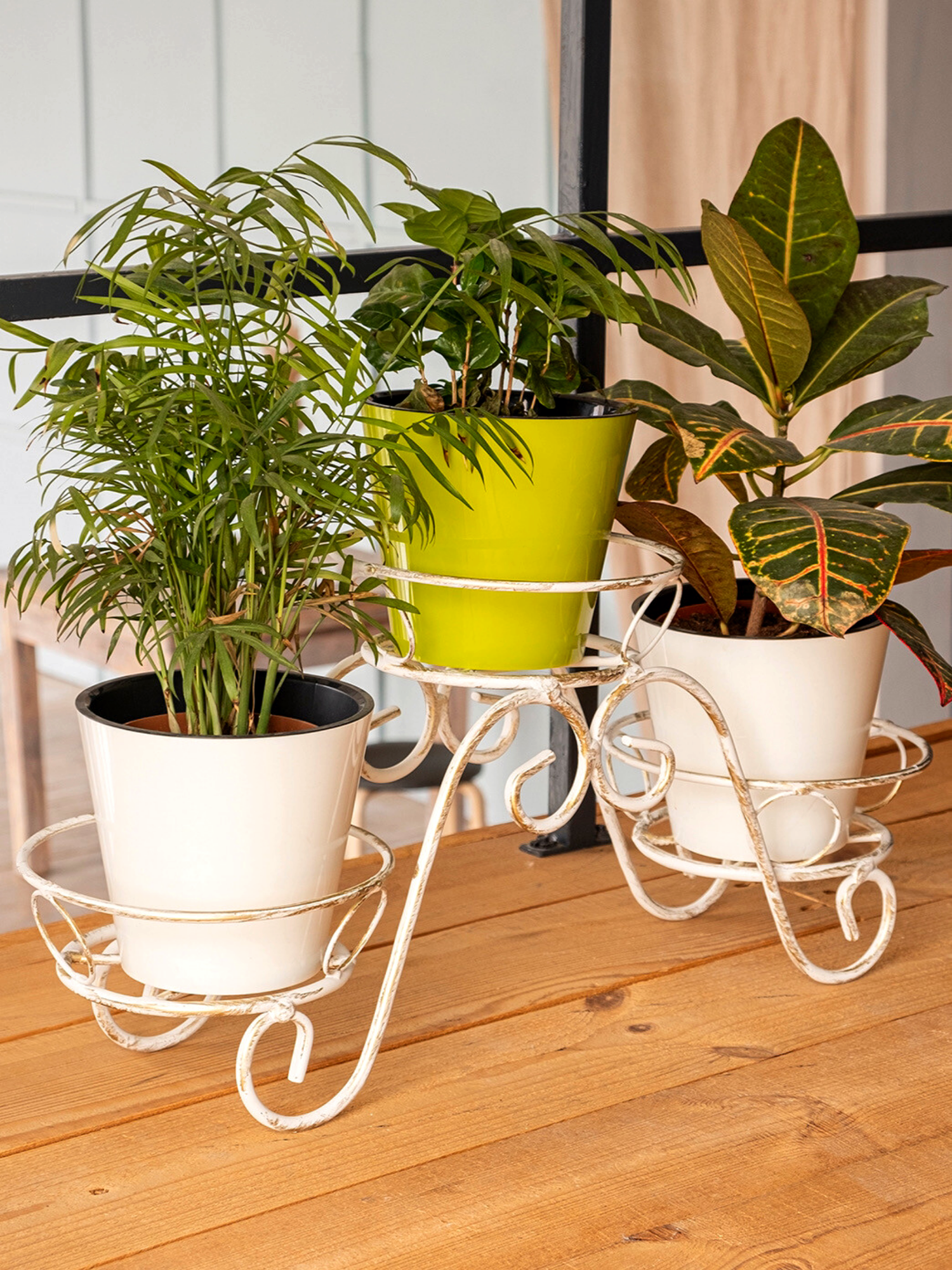 Металлическая подставка для цветов, Laptev, белый золото