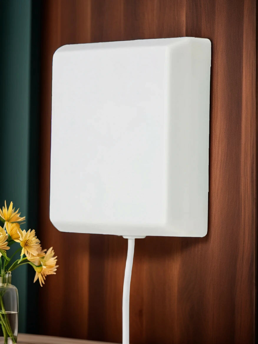 Настенная широкодиапазонная GSM/3G/4G-антенна IBG-9NJ-70/270, кабель 3 метра