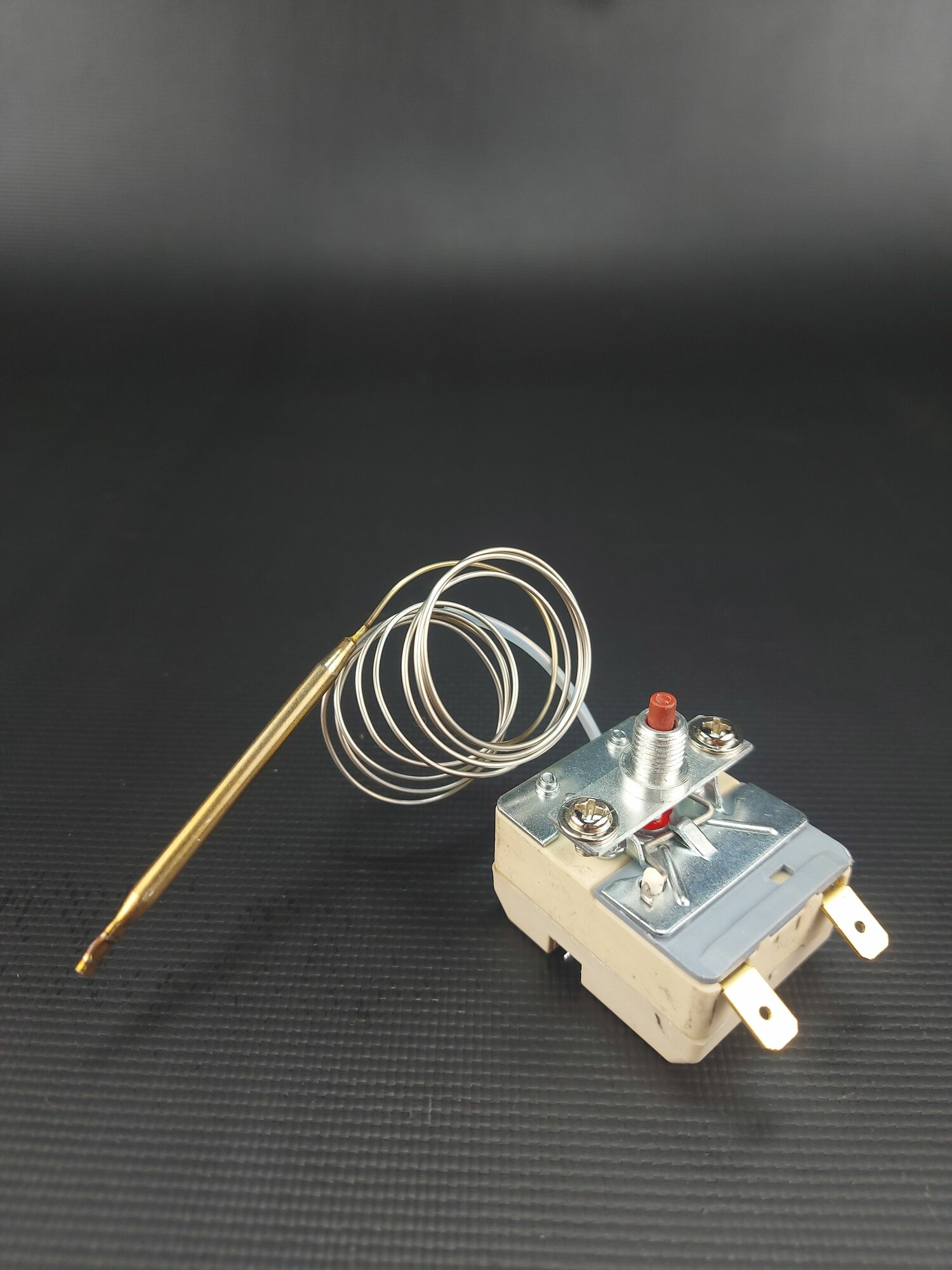 Термостат капиллярный (ограничитель) до 350С RoHS AGO-S1-350A 20A/250V L-900 мм