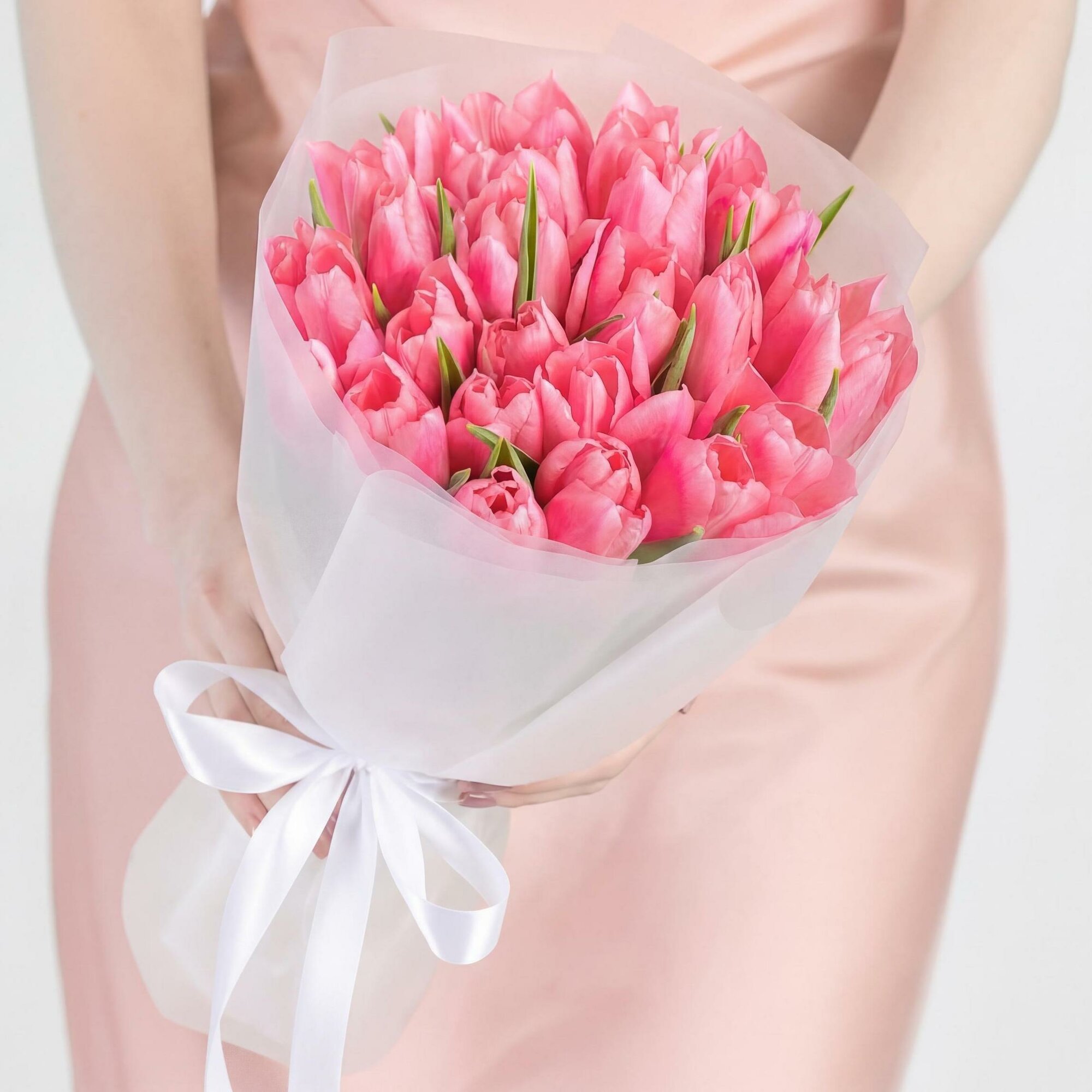Букет Мегацвет24 "Розовые Тюльпаны", 25 шт, дизайнерская упаковка
