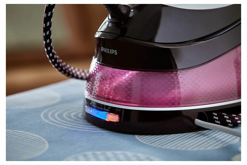 Утюг с парогенератором Philips GC7842/40 PerfectCare Compact керамическая подошва — фото 1