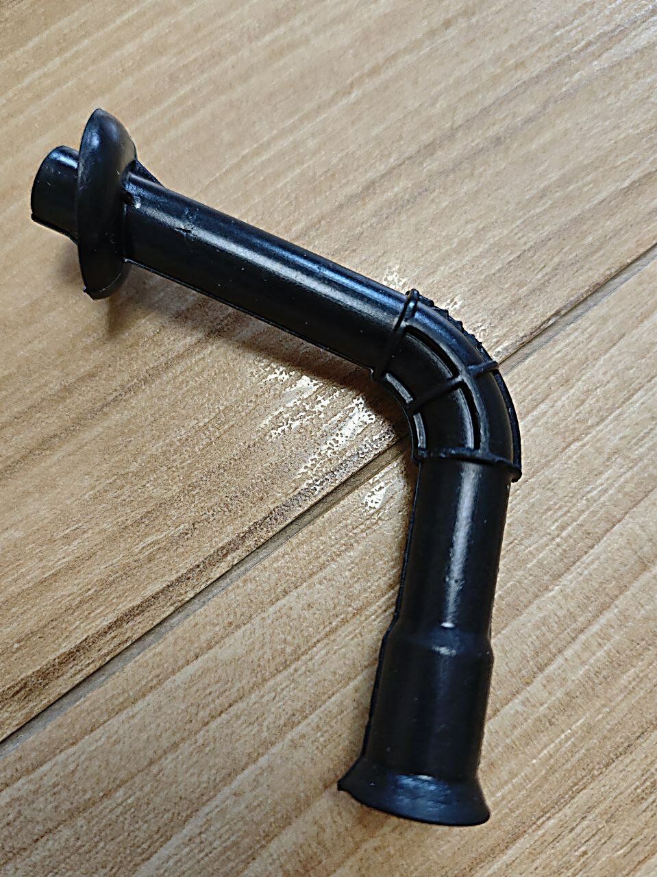 Шланг испарителя кондиционера для автомобилей Гранта, Калина 2, Датсун.