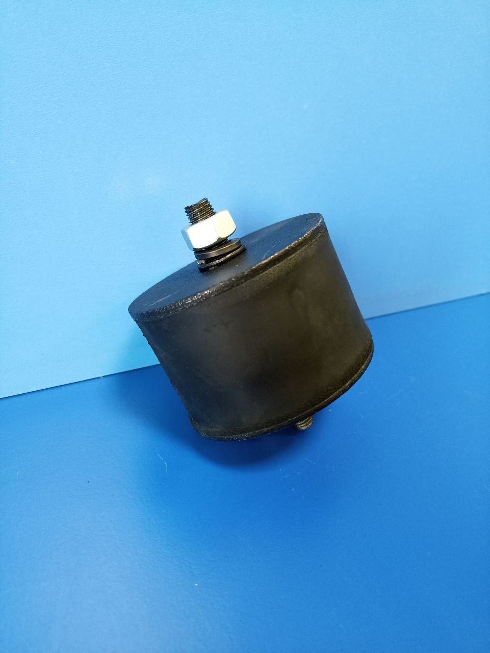 Подушка двигателя "UAD" для автомобилей Нива, Шевроле-Нива